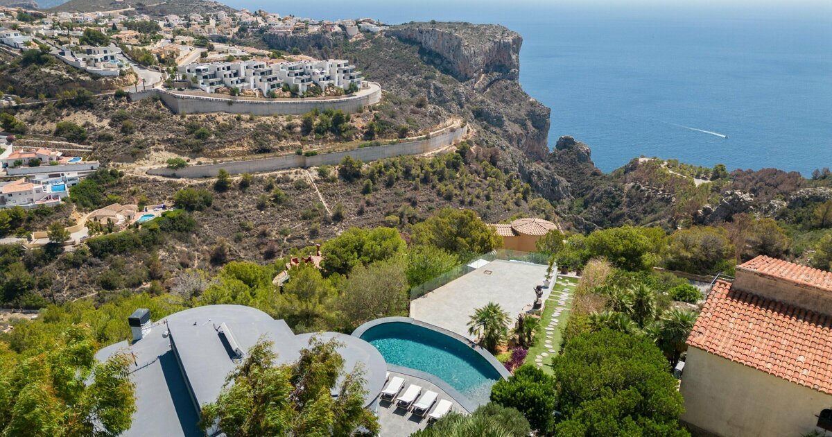 Villa Camilia: Luxe Leven aan de Middellandse Zee in Cumbre del Sol